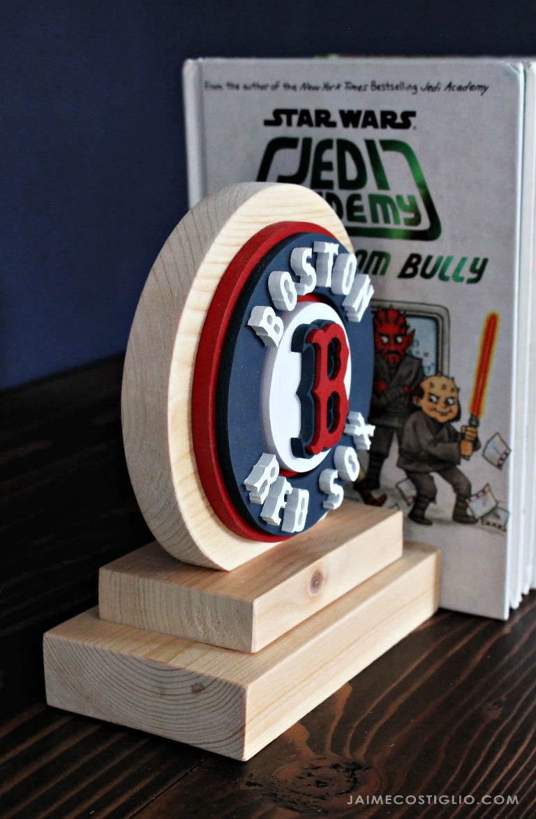 DIY Scrolled Bookends (Boston team logos) - Jaime Costiglio