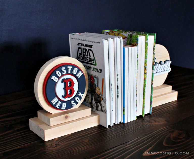 DIY Scrolled Bookends (Boston team logos) - Jaime Costiglio
