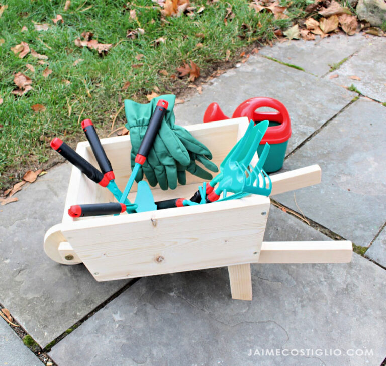 DIY Kids Wheelbarrow - Jaime Costiglio