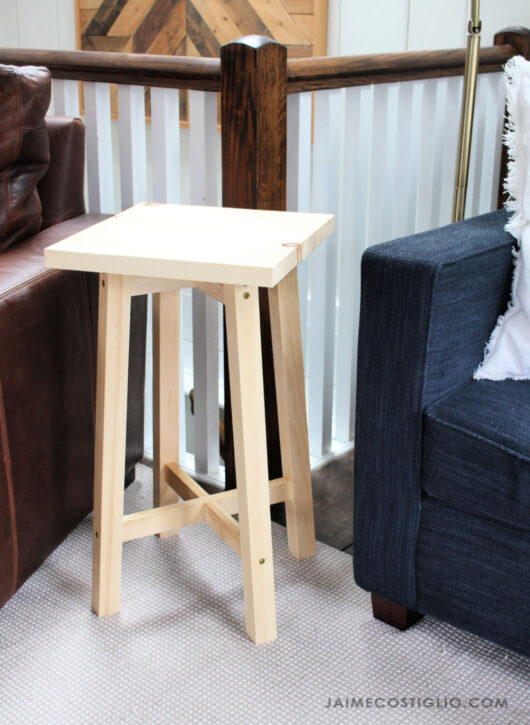 DIY Simple Side Table - Jaime Costiglio