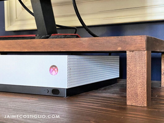 DIY Vented Monitor Stand - Jaime Costiglio