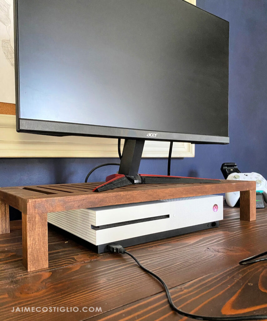 DIY Vented Monitor Stand - Jaime Costiglio