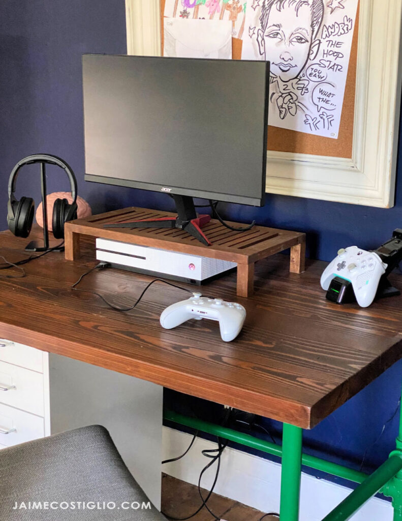 DIY Vented Monitor Stand - Jaime Costiglio