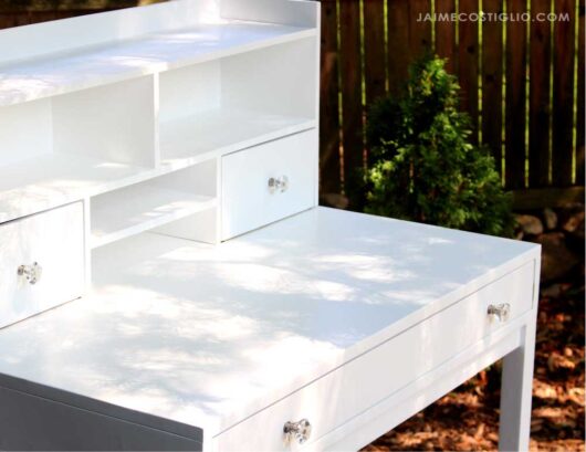 Simple Modern Desk with Plans - Jaime Costiglio