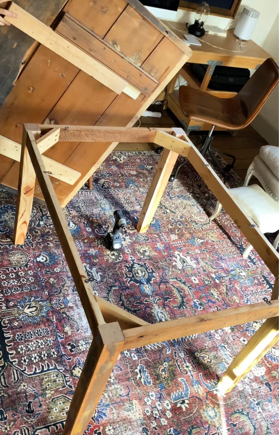 DIY Shiplap Simple Table - Jaime Costiglio