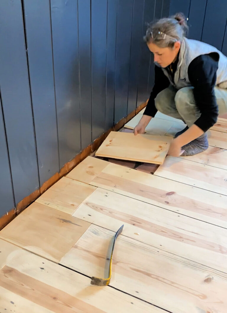 Refinishing Pine Floors - Jaime Costiglio