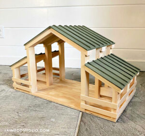 DIY Kids Play Barn - Jaime Costiglio