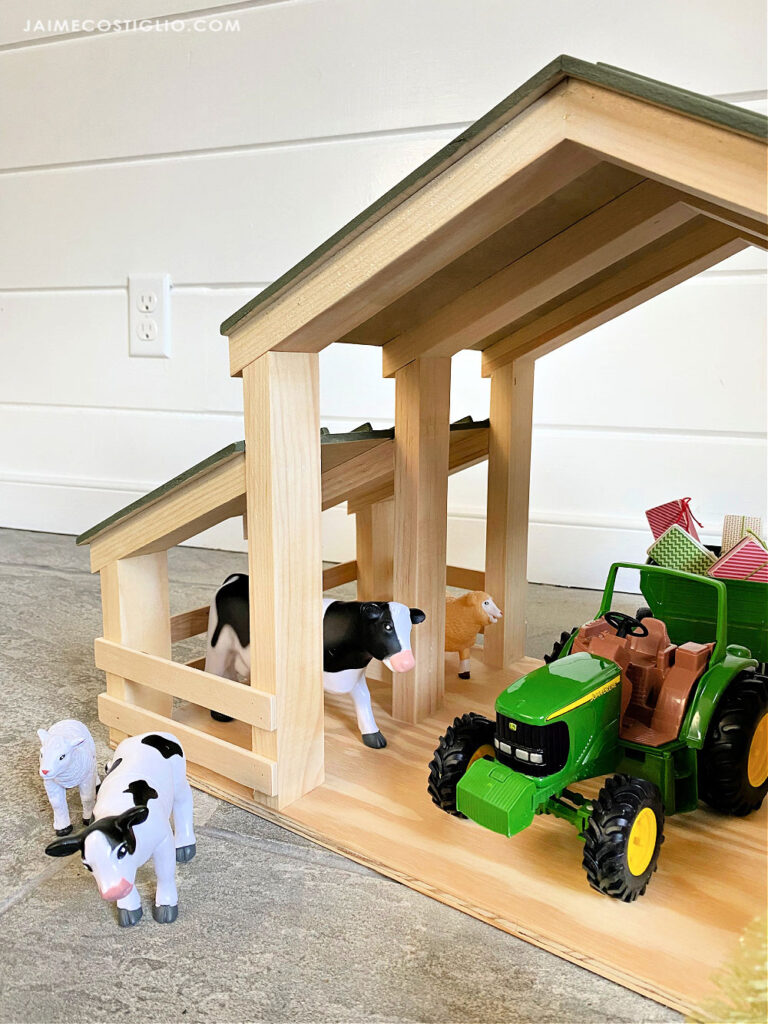 DIY Kids Play Barn - Jaime Costiglio
