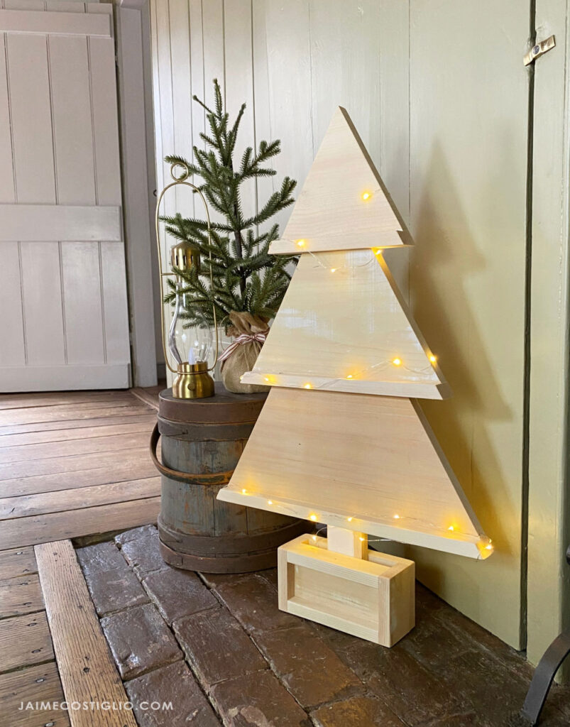 DIY Tree Card Holder - Jaime Costiglio